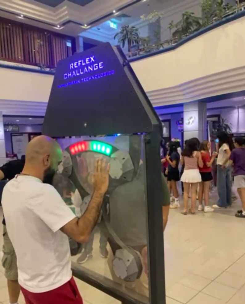 Hire Interactive Reaction Games KSA | Scarlett Entertainment