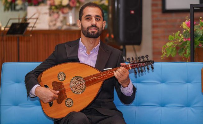 Book Versatile Oud Player in Jeddah | Scarlett Entertainment