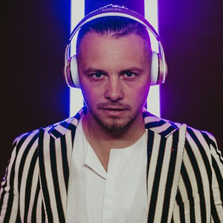 Book DJ Rock-Aro - International Event DJ for Hire | Scarlett Entertainment