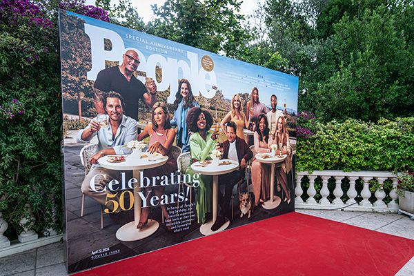 Book Event Branding Props Spain | Scarlett Entertainment