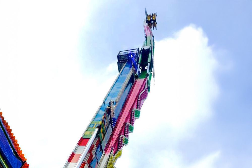 Book Now Swinging Arm Ride | Scarlett Entertainment