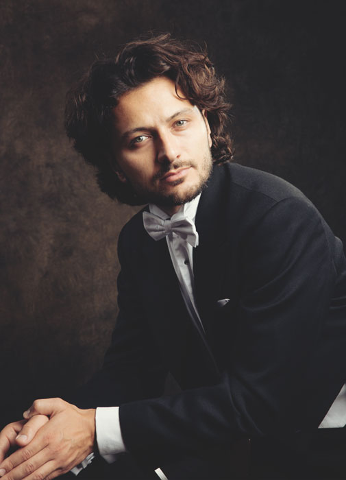 Classical Italian Tenor - Hire Classical Singer | Book Male Solo Singer UK