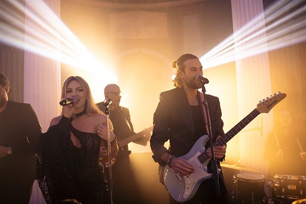 Book Italian Acoustic Duo & Trio | Scarlett Entertainment