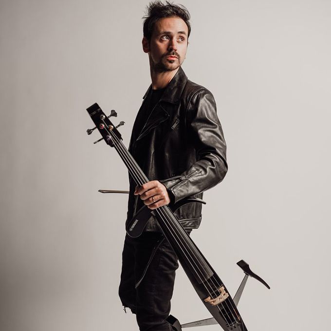 Hire Contemporary Cellist Portugal | Scarlett Entertainment
