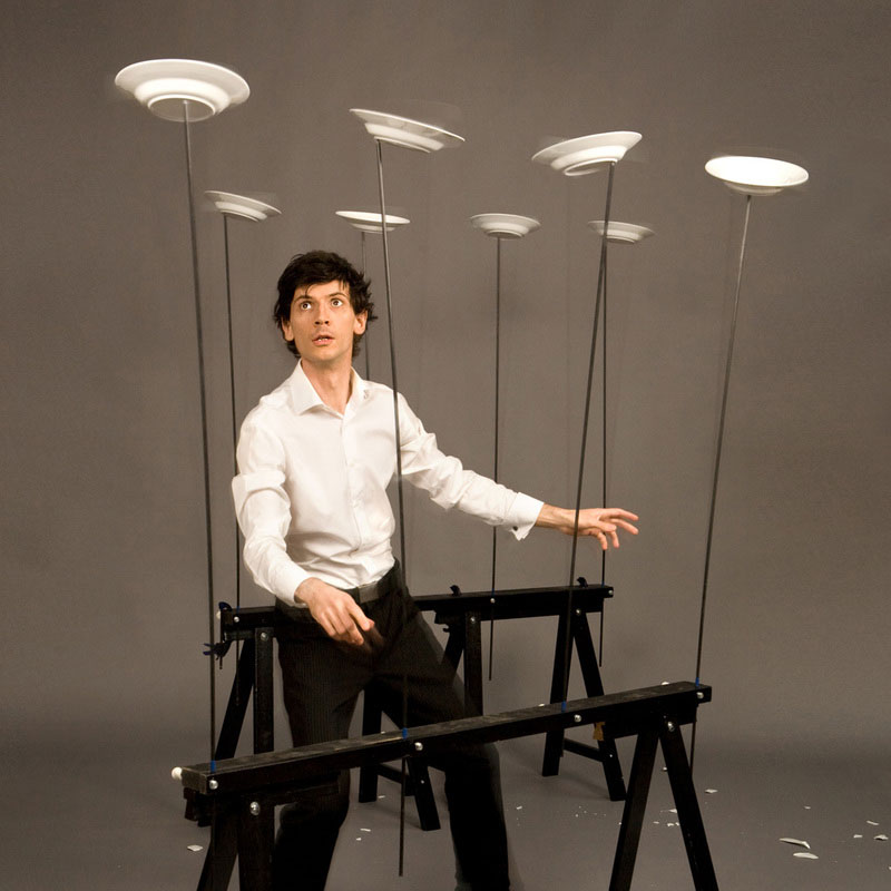 Comedy Juggler London | Walkabout Juggler London | Juggling Workshops ...