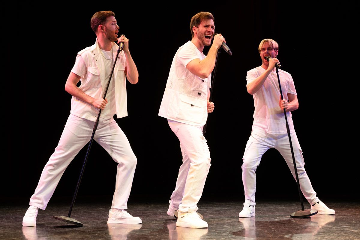 Book Now 80s & 90s Throwback Vocal Trio | Scarlett Entertainment