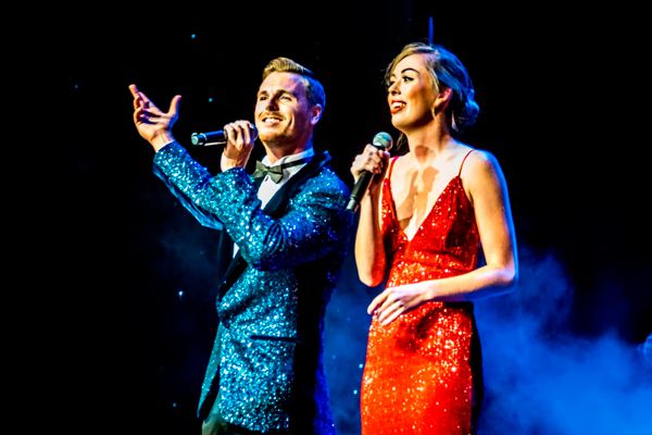 Book Swing Duo Belfast | Scarlett Entertainment