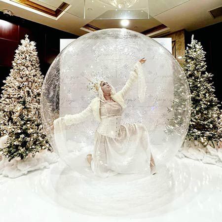 Hire Our Snowglobe Performer Toronto | Scarlett Entertainment
