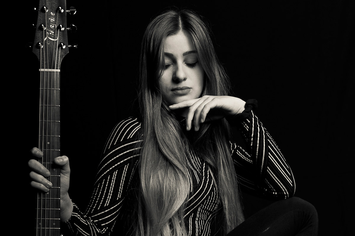 Acoustic Singer Devon | Female Vocalist Devon | Acoustic Covers Devon