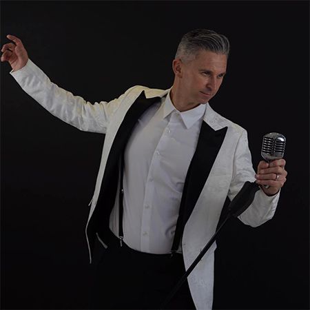Hire Musical Theatre Entertainer UK | Scarlett Entertainment