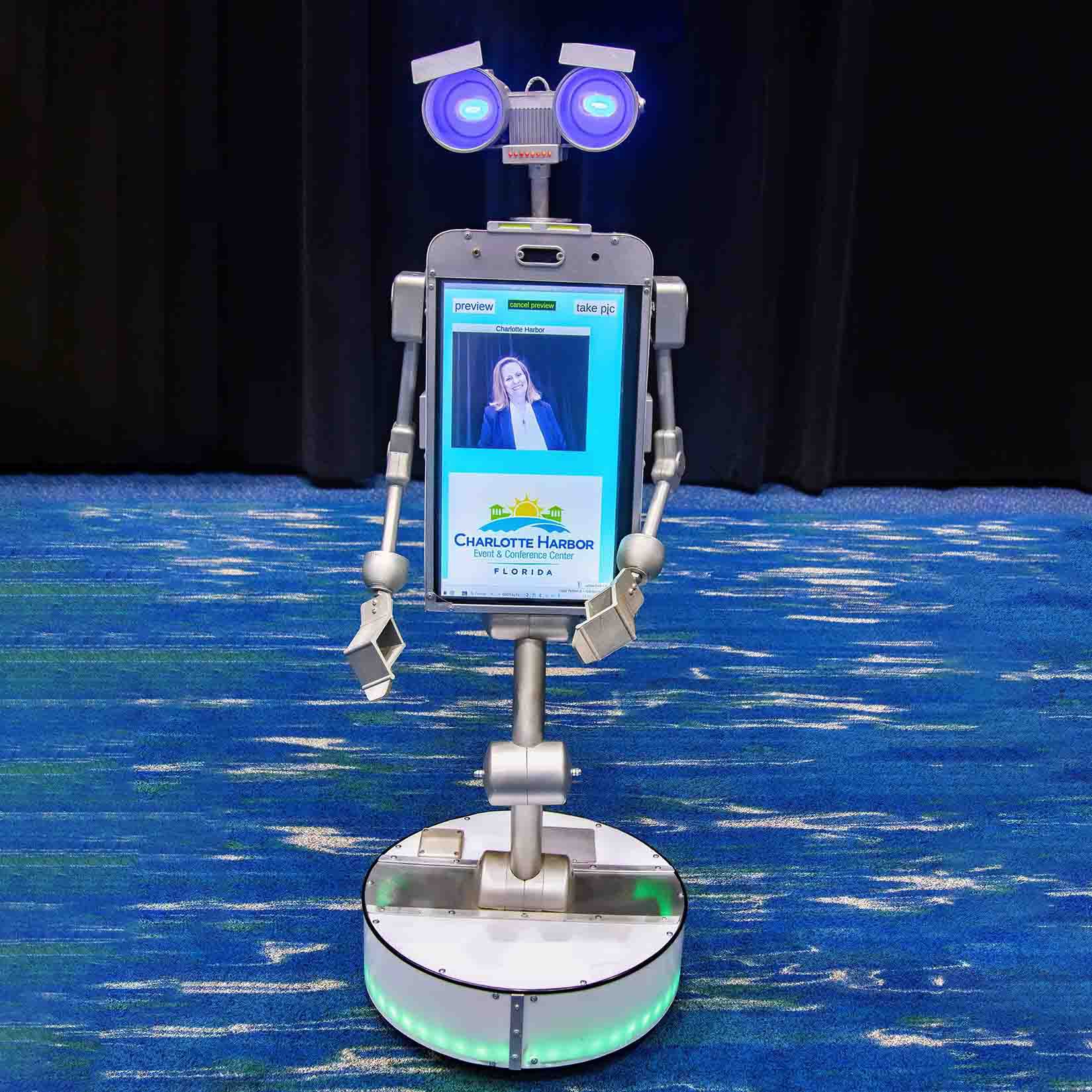 Book QT3 Robot USA | Scarlett Entertainment