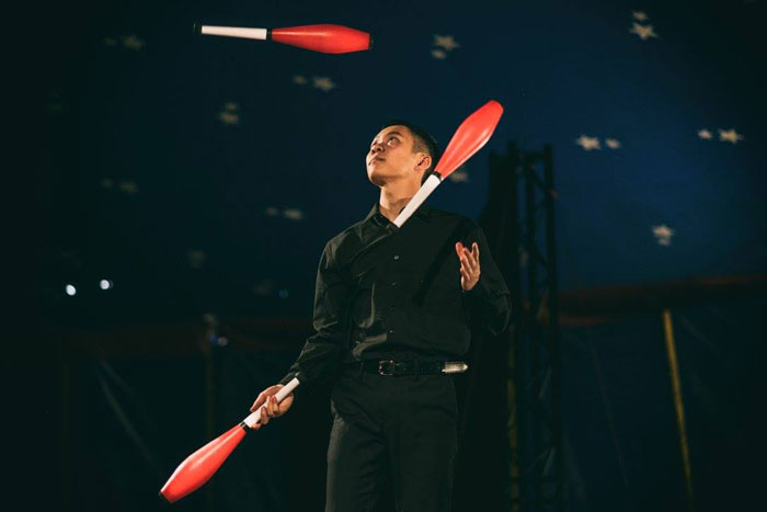 World-Class Juggler Australia - Book Juggling Circus Performer | Sydney