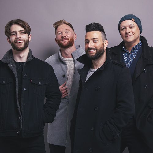 Hire UK Party Cover Band | Scarlett Entertainment
