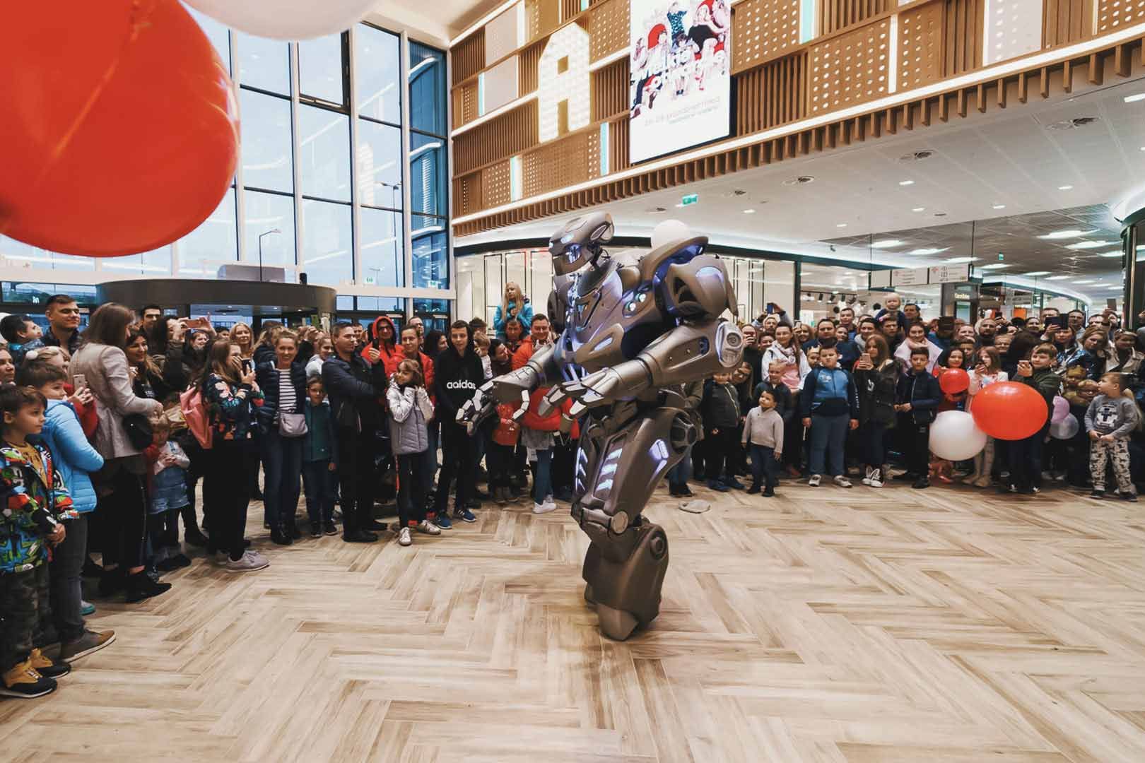 Hire a Robot for Events | Scarlett Entertainment