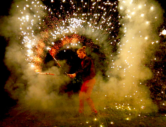 UK Fire Performer - International Fire Show | Scarlett Entertainment London