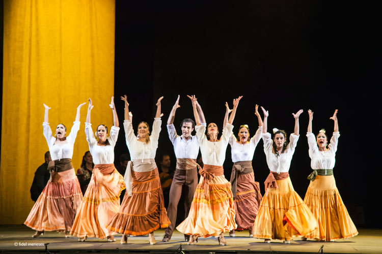 Book Carmen Production Show Seville – Flamenco Dancers | Scarlett ...