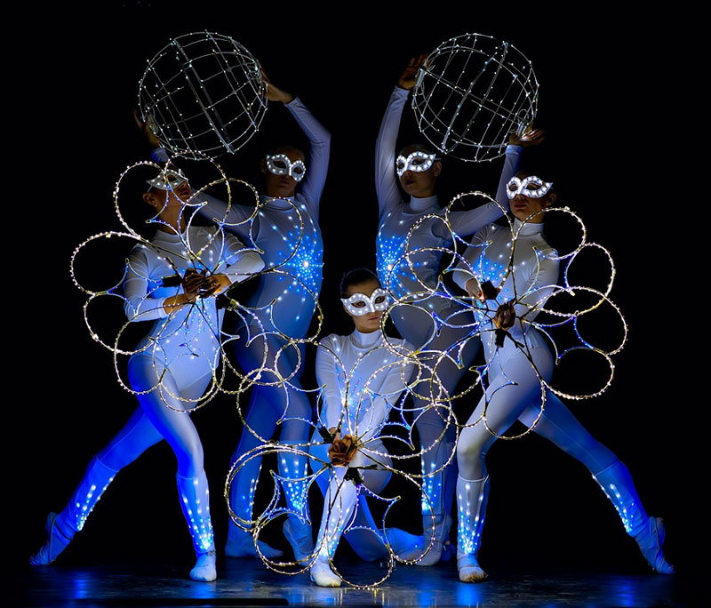 White Light Dance Show - LED Dance with UV Backlight Effects | Czech ...