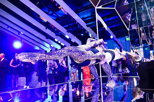 Book Banquine and Trio Acrobatics | Scarlett Entertainment