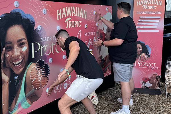 Book A Bespoke Light Chasing Wall Game| Scarlett Entertainment