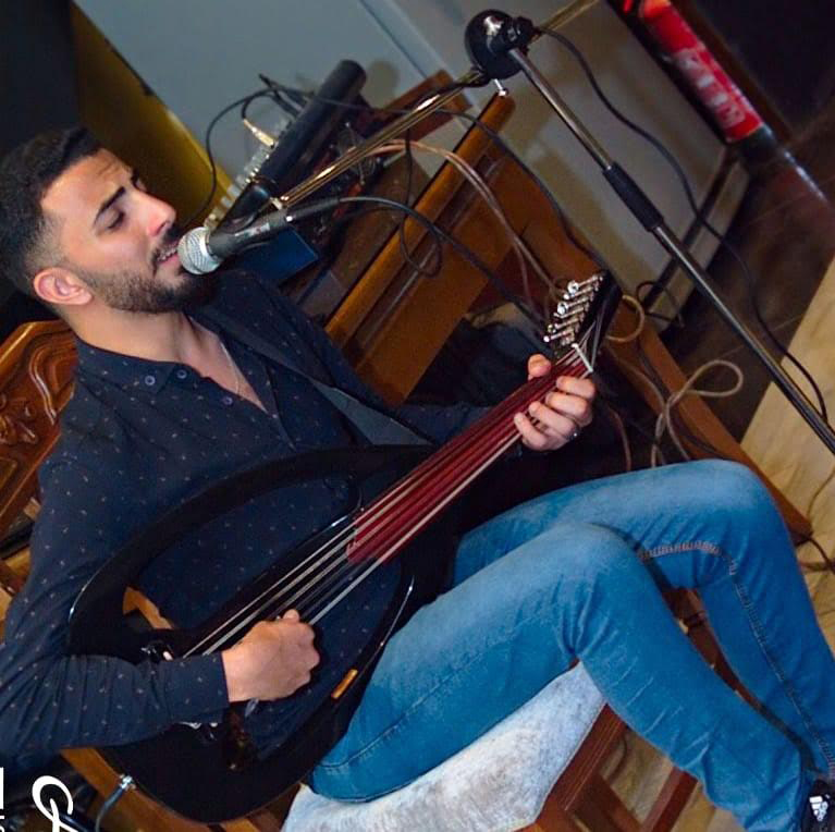 Hire Electric Oud Player - Traditional Arabic Music | Scarlett ...