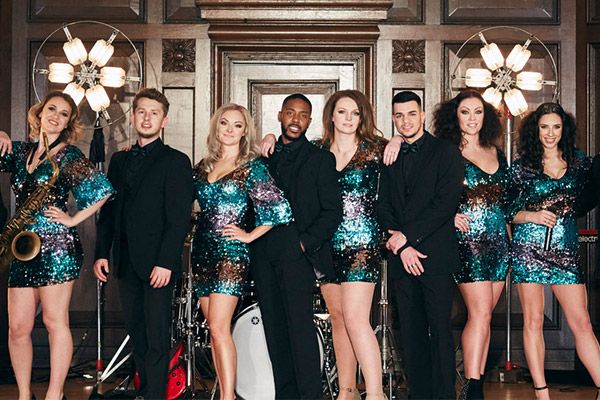 Book Modern Party Cover Band | Scarlett Entertainment