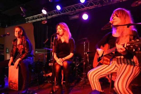 Book Now Live Female Trio UK | Scarlett Entertainment