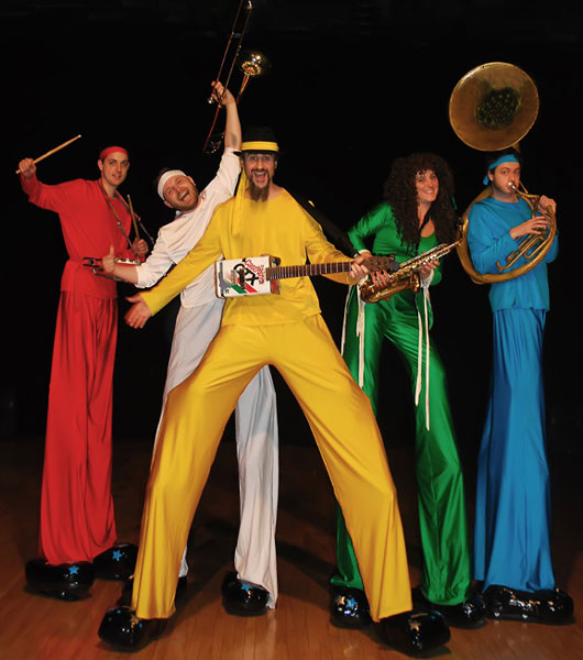 Stilt Act Brighton - Hire Stilt Walking Musicians | Scarlett ...