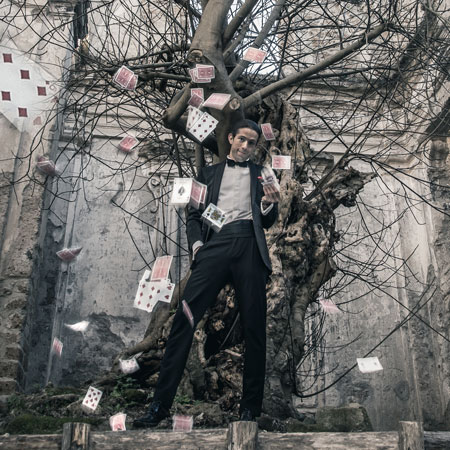 Hire Magician Rome - Magic Show Rome | Corporate Entertainment Italy