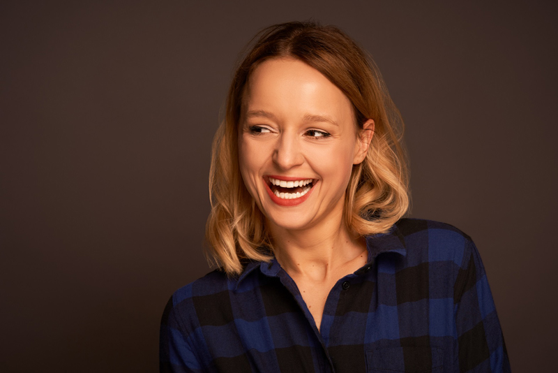 Book A German Speaking Female Host | Scarlett Entertainment