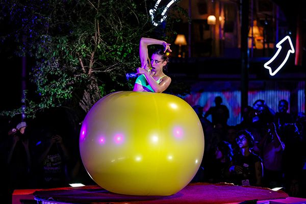 Hire Human Balloon | Scarlett Entertainment